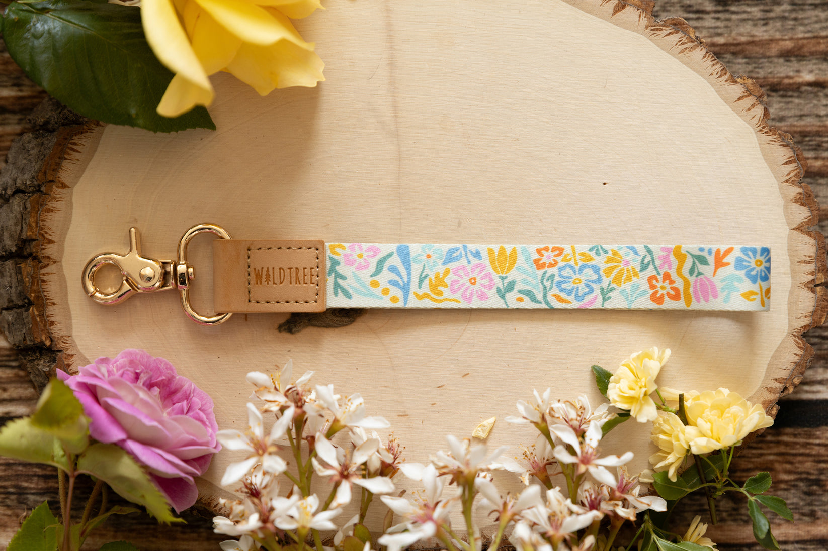 Summer Floral Wristlet Keychain – Wildtree